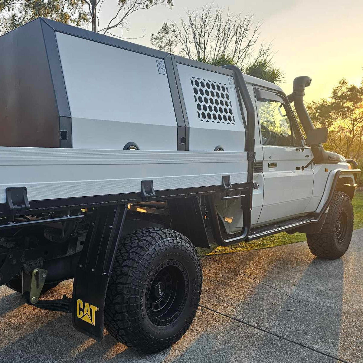 LC79 Dog Boxes | Toyota 79 Series Dog Box | AP Boxes – Australian ...